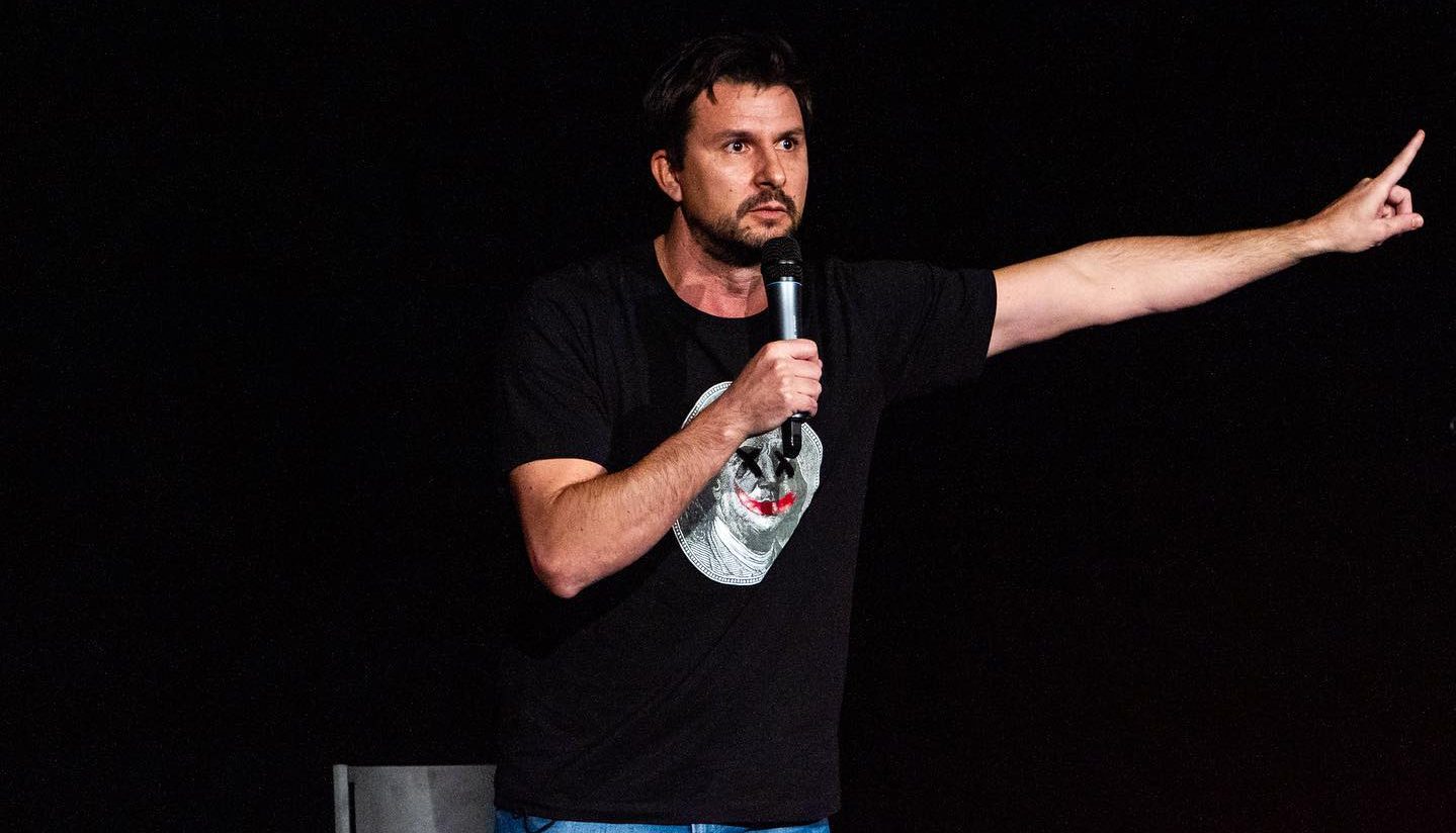 Entroncamento | Comediante Hugo Sousa leva 'Praticamente Estável' ao ...
