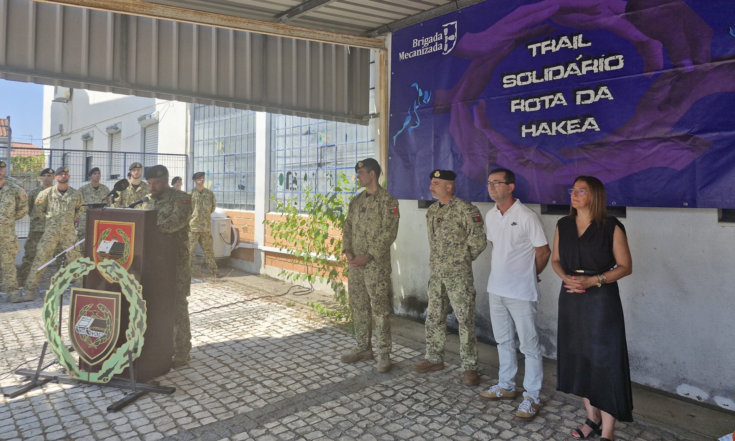 Trail Rota da Hakea entrega 2,5 toneladas de bens ao Centro Social do ...